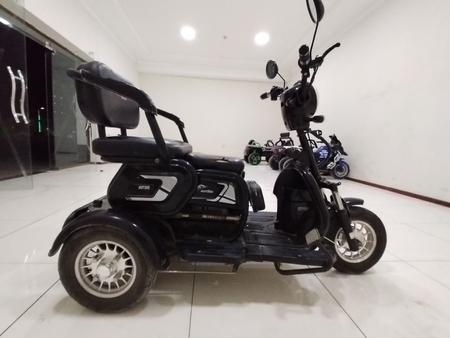 Elektr moto sotiladi aqumlotorlari yangi
