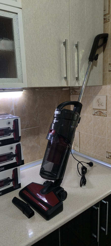 Пылесос от Фирмы HALEY 1500W качественный товар Оригинал.