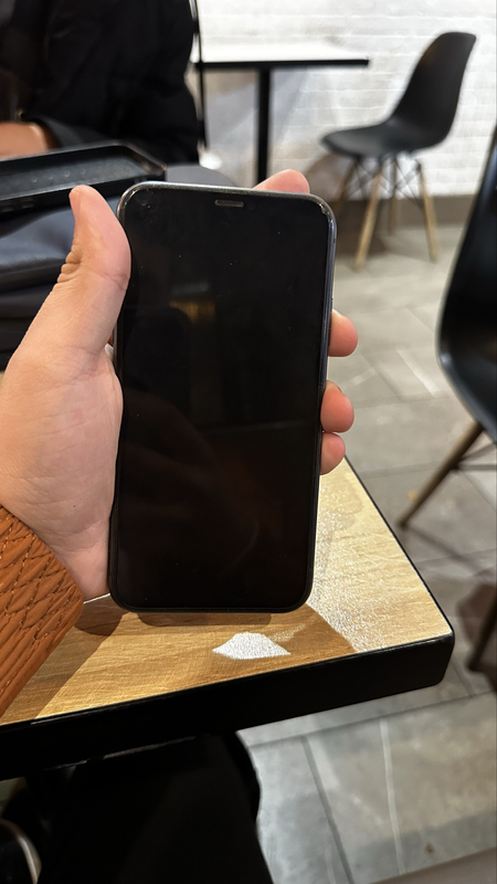 Iphone 11 64gb sotiladi
