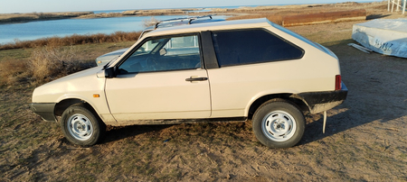 08 сотилади 2000 $
