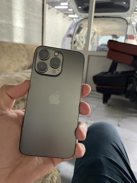 Iphone 13 pro 128g xolati yaxshi srochno sotiladi