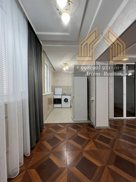 Буюк Ипак Йюли Саехат ,2/4/5 , кирпич , 2*6 балкон , 55м2 , 78 000 у.е