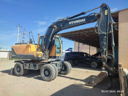Экскаватор HYUNDAI ROBEX 140W-9S