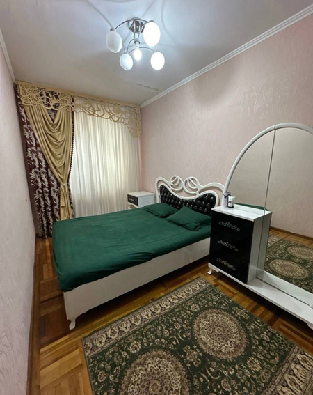 Мирзо Улугбекский р-он. Генерал петрова. 3/3/4  72м²