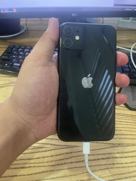 Iphone 11 64gb yaxshi xolatda