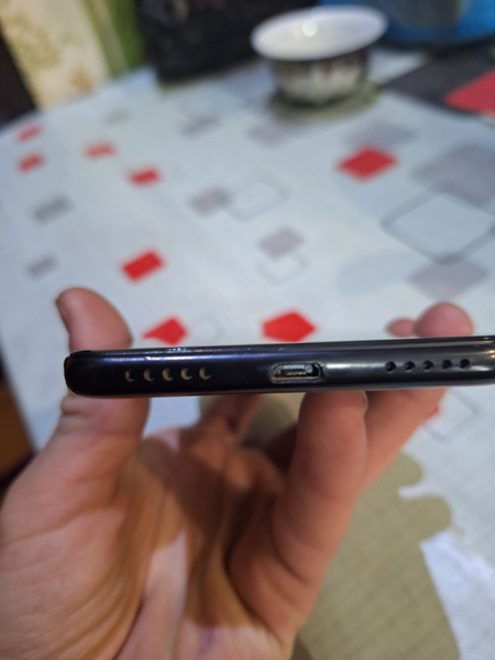 Redmi 5 2/16GB  dostavkaga isduu