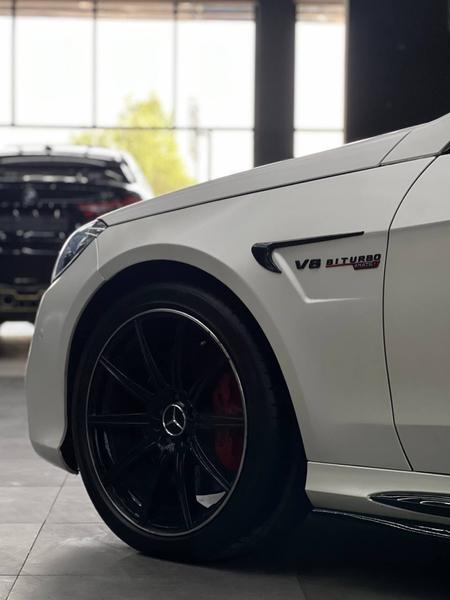 В продаже ! Автомобиль MERSEDES BENZ w212