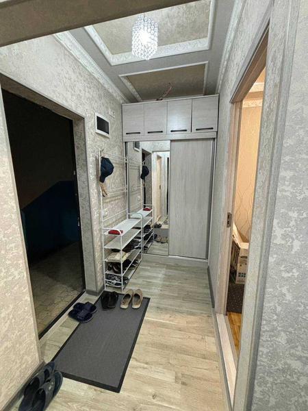 СРОЧНО !! Продается квартира в Яшнабаде 2/4/5 ( 60 кв/м ) Авиасозлар 1