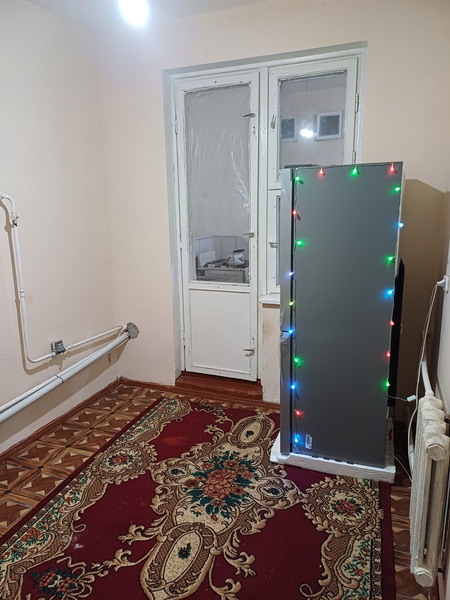 9mkr. (11-maktab yaqinida) 3xona 4-qavat 43000$