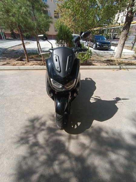 Nmax Sotiladi  Yamaha