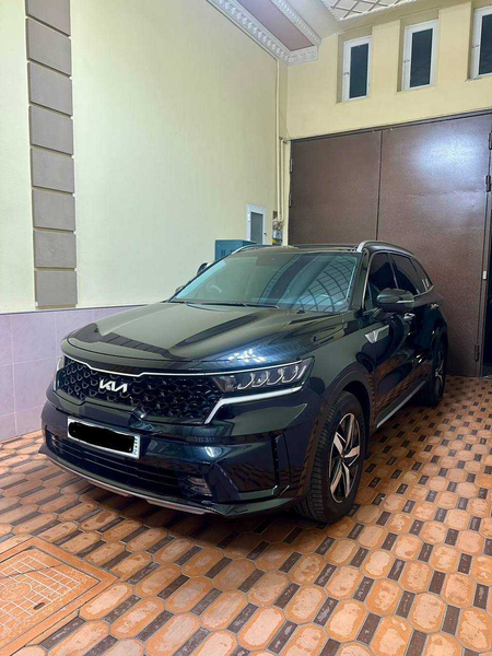 Продается KIA SORENTO 2023