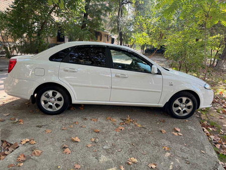 Chevrolet Gentra, 3 позиция full автомат