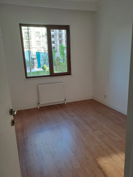 ЖК Истамбул Сити 3/1/9  Ремонт, кухня, 2балкона,83м2