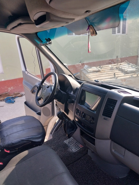 Sprinter.sotiladi ,yangi laboga barter bor