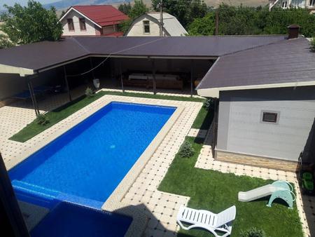 Dacha Roleks Charchoq Bochka