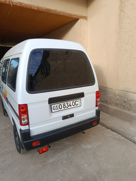 Damas sotiladi yurmagan salon rangi oq
