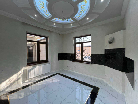 Шикарный новый дом 2,8 сот. в М.Улугбекском р-не (J3372 )