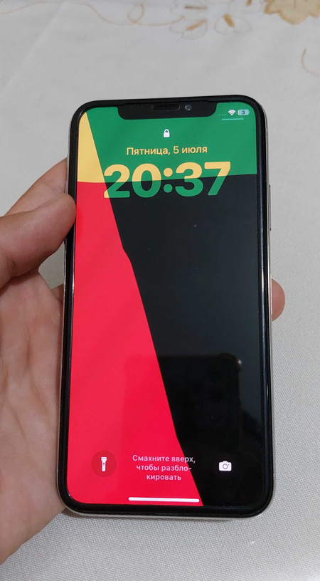 iPhone X Ideal holatda
