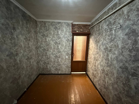 Продается 1 ком. Квартира на 2 этаже площадью 30 кв.м. В Регистане
