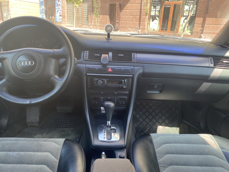 Sotiladi audi A6 s4
