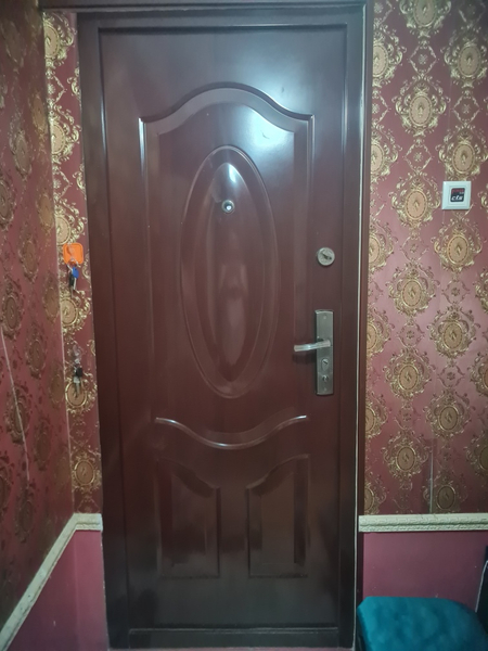 Продаётся  железные двери