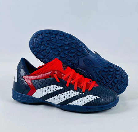 Бутсы. Сороконожки Adidas. Импортное производство!