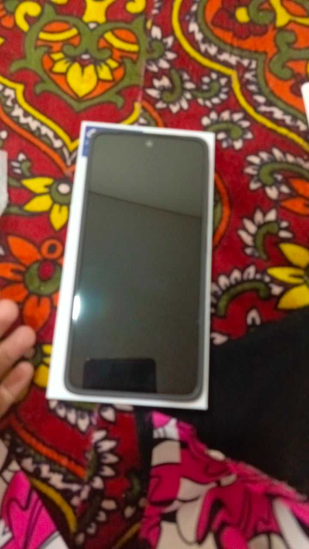 Redmi Note 13 6/128mb yengi karobka dakument ochilgan ishlatilmagan