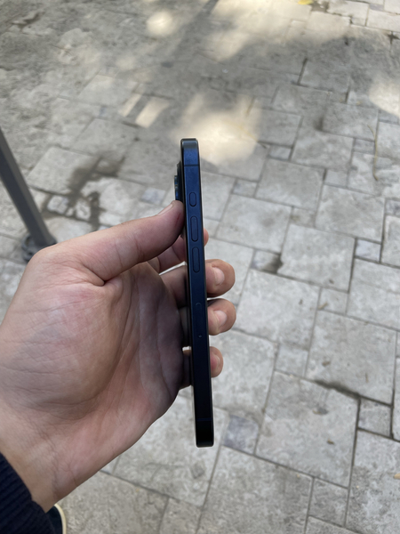 Iphone 15 pro 128 Gb ideal karobka dokument