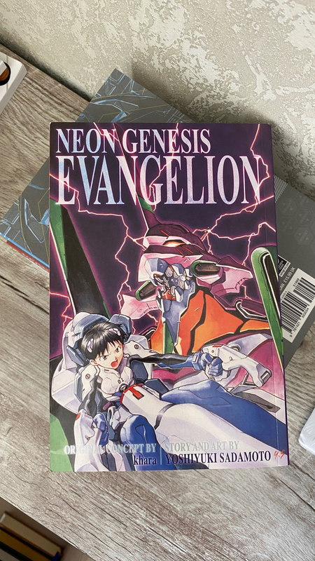 Манга “Neon Genesis Evangelion”
Yoshiyuki Sadamoto. Вся серия- 5 томов