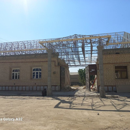 Katta xajimdagi binolar tomini naves molxonalar tayyorlab ornatib bera