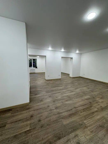 Продается Евро офис Ор-р: Ц-7 94м2
