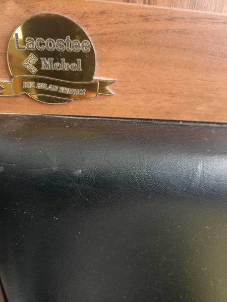 bir kishilik kravat sotiladi