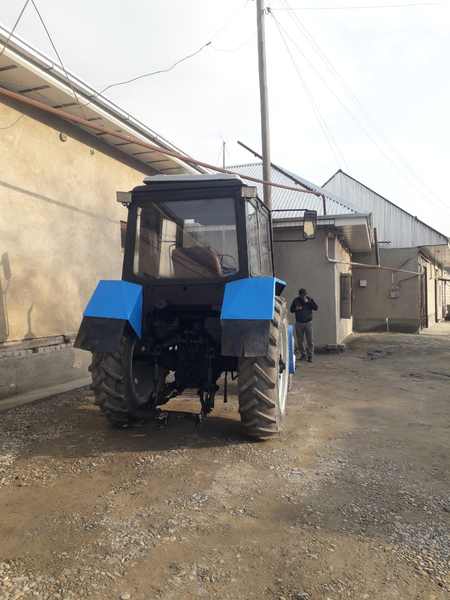 Traktor Belarus 82,1
