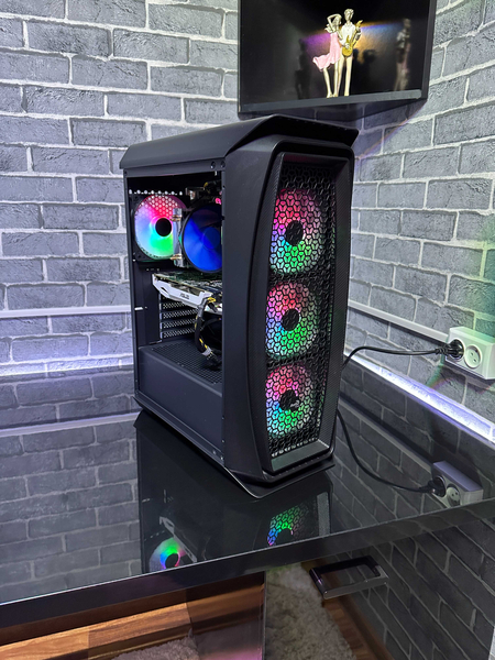 Игровой компьютер: i5-10400F, GTX 1060, DDR4 16GB, SSD 256GB, HDD 1TB