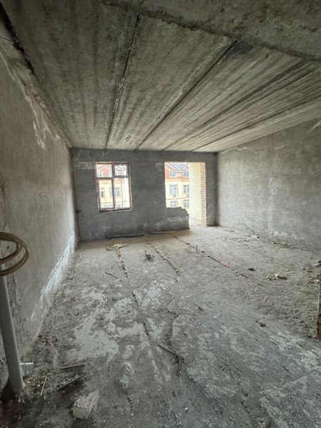 Срочно продается квартира Новостройка коробка ЖК Азиа Хаус 3/7/8  68м2