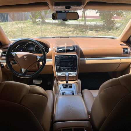 Porsche Cayanne 4.8L TURBO 500HP