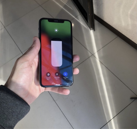 Iphone 11 pro sotiladi 64 gb