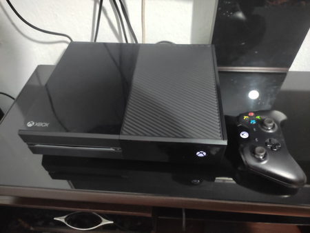 Xbox one 500 gb с играми