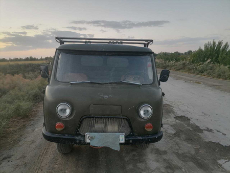 УАЗ,грузовой бортовой сотилади