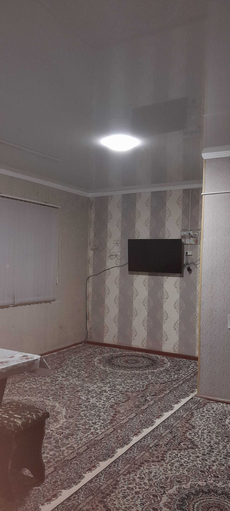 Турткцлский жолдын бойында квартира сатылады.