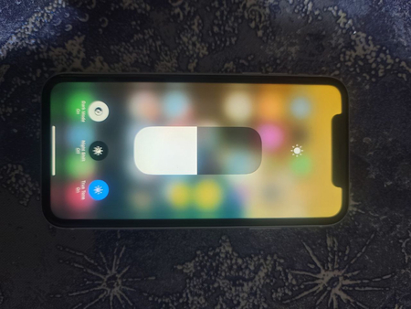 Iphone xr sotiladi