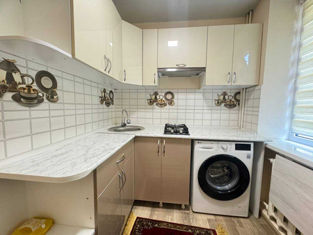 Продам 1 комнатную квартиру В Центре, Новомосковская