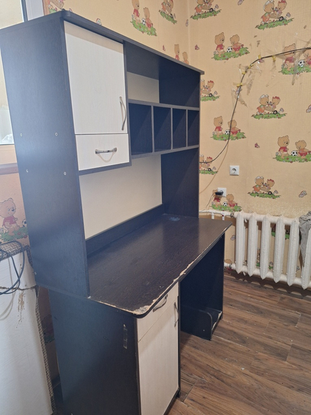 Письменный стол б/у