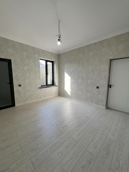 Юнусобод 19кв/6 та хона + 2 та холл-2соток 300м²
