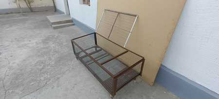 Продается клетка для домашних птиц и животных