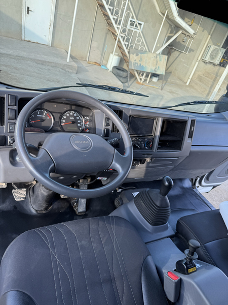 Isuzu nqr90 gaz qoyilgan