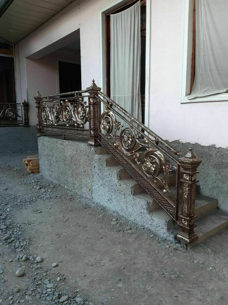Temir naves darvoza