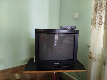 Срочно продам телевизор сонй