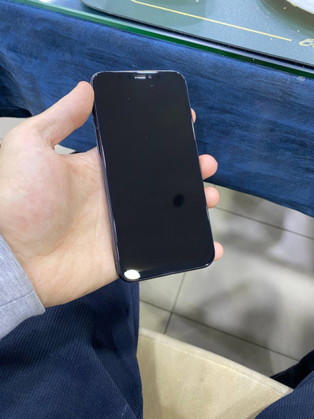 Iphone 11 pro sotiladi