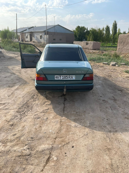 Мерседес бенз w 124